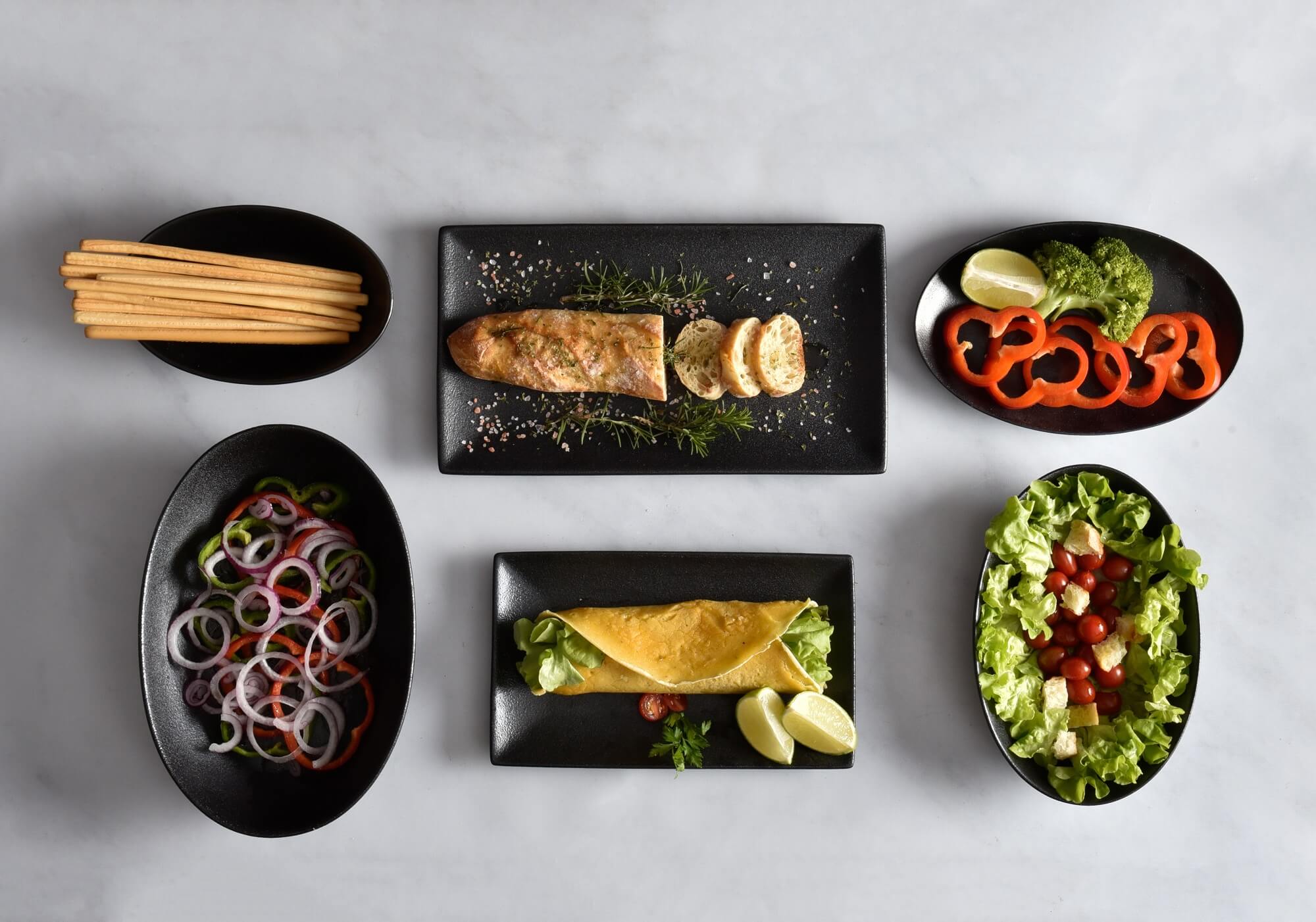 Prato Oval Caviar em Porcelana 30x22cm Maxwell & Williams Preto - Spicy